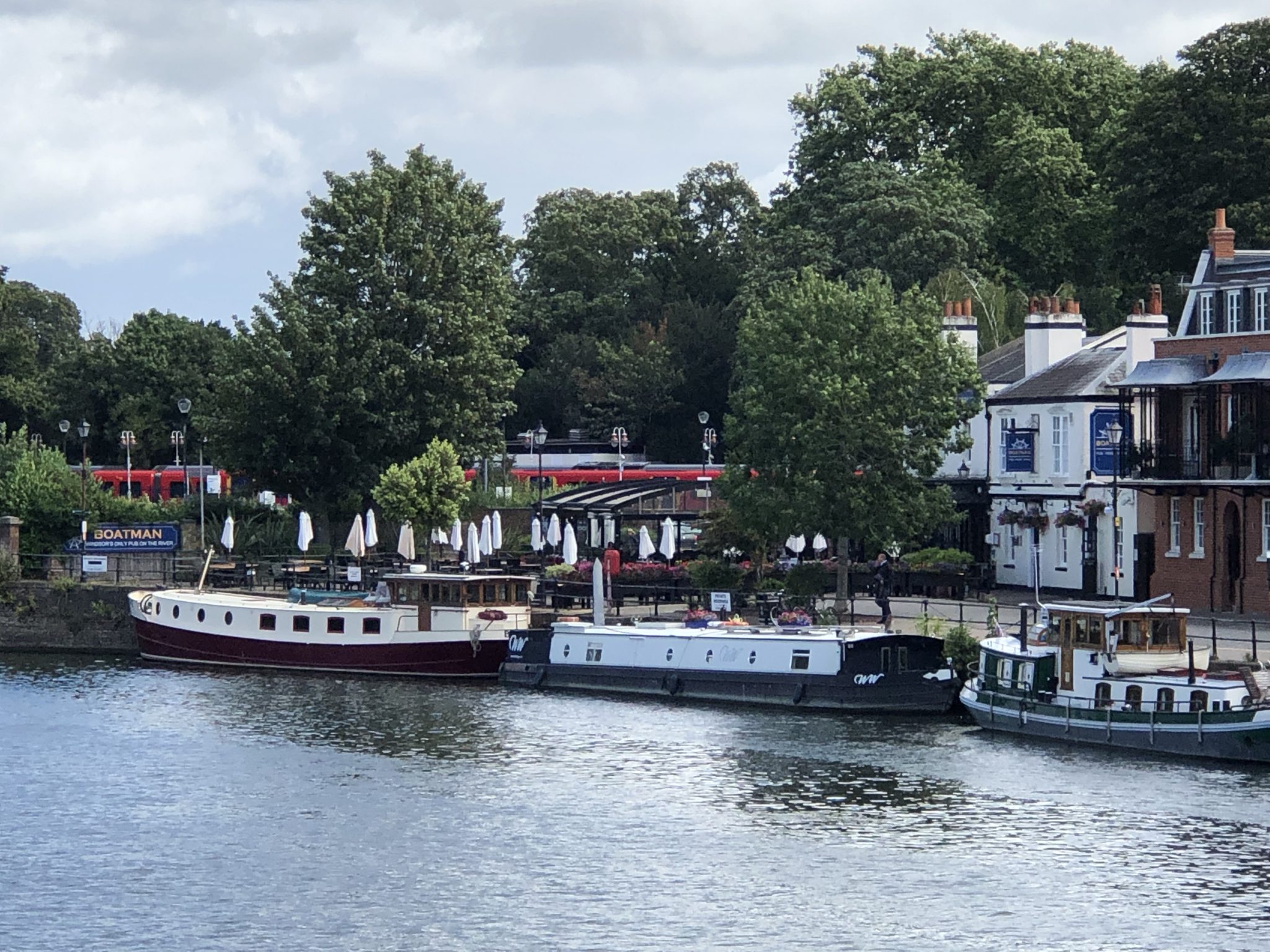 The Boatman Pub in Windsor - Windsor's Only Pub on the River Thames
